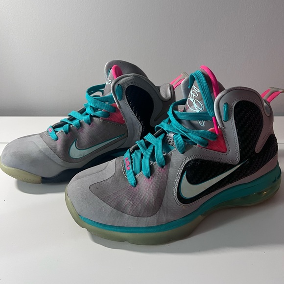 Nike | Shoes | South Beach Lebron 9s | Poshmark
